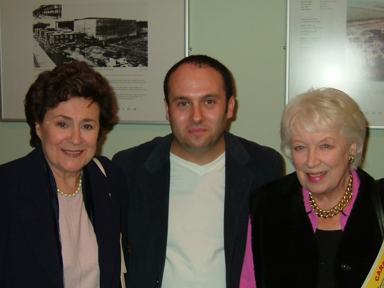 Carry On Blogging!: Carry On Blogging Interview: Morris Bright (Part 2)