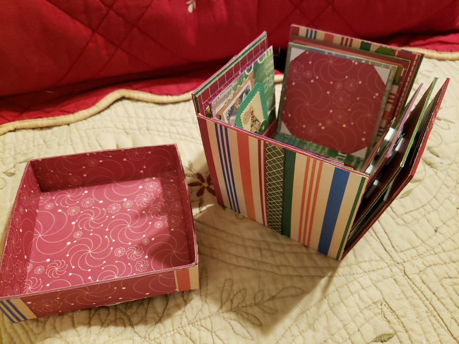 SuziQinTX's Scrapping Corner: Christmas Explosion Boxes