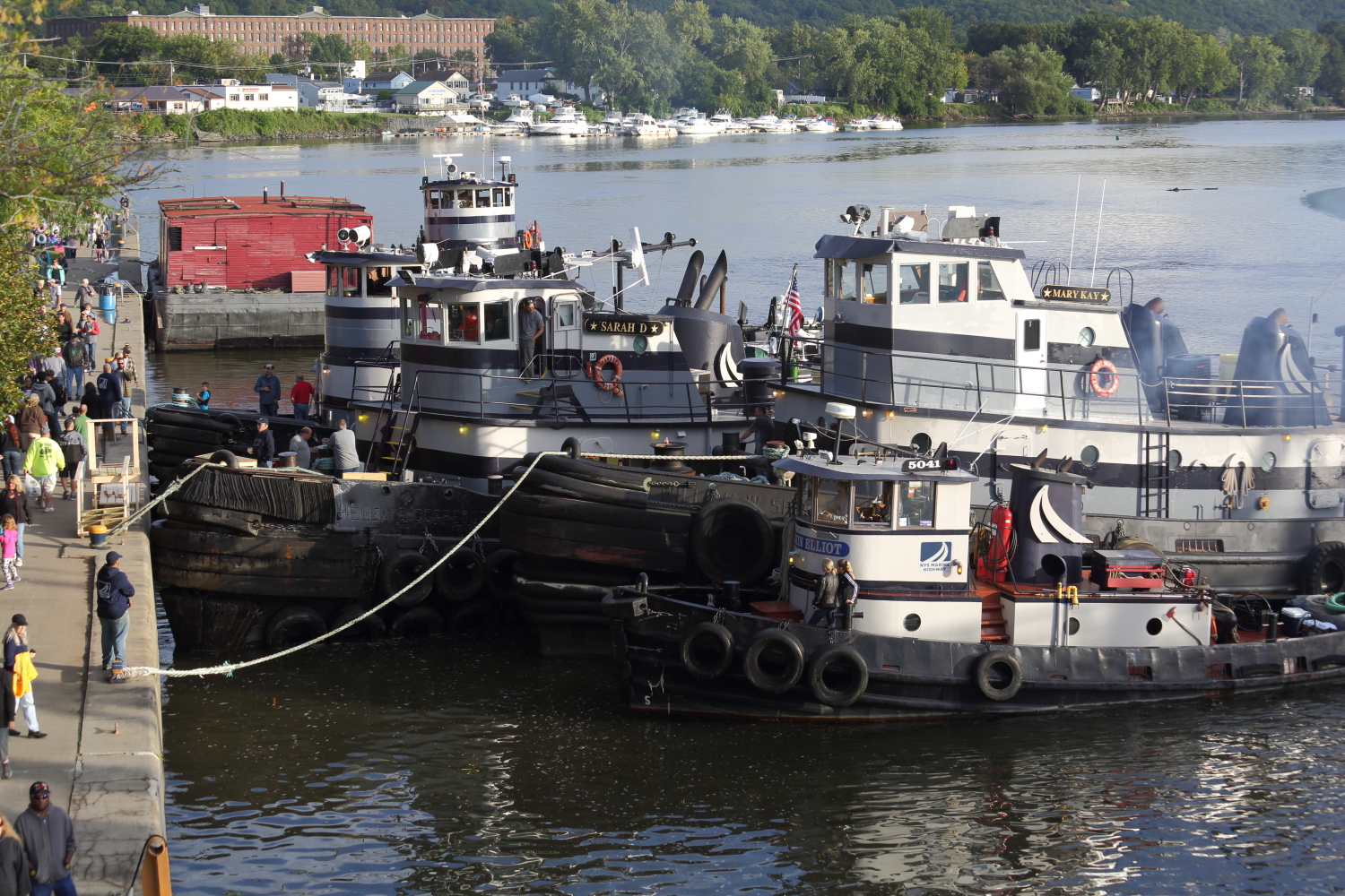 TrulandPhoto Instablog: Tugboat Roundup 2017