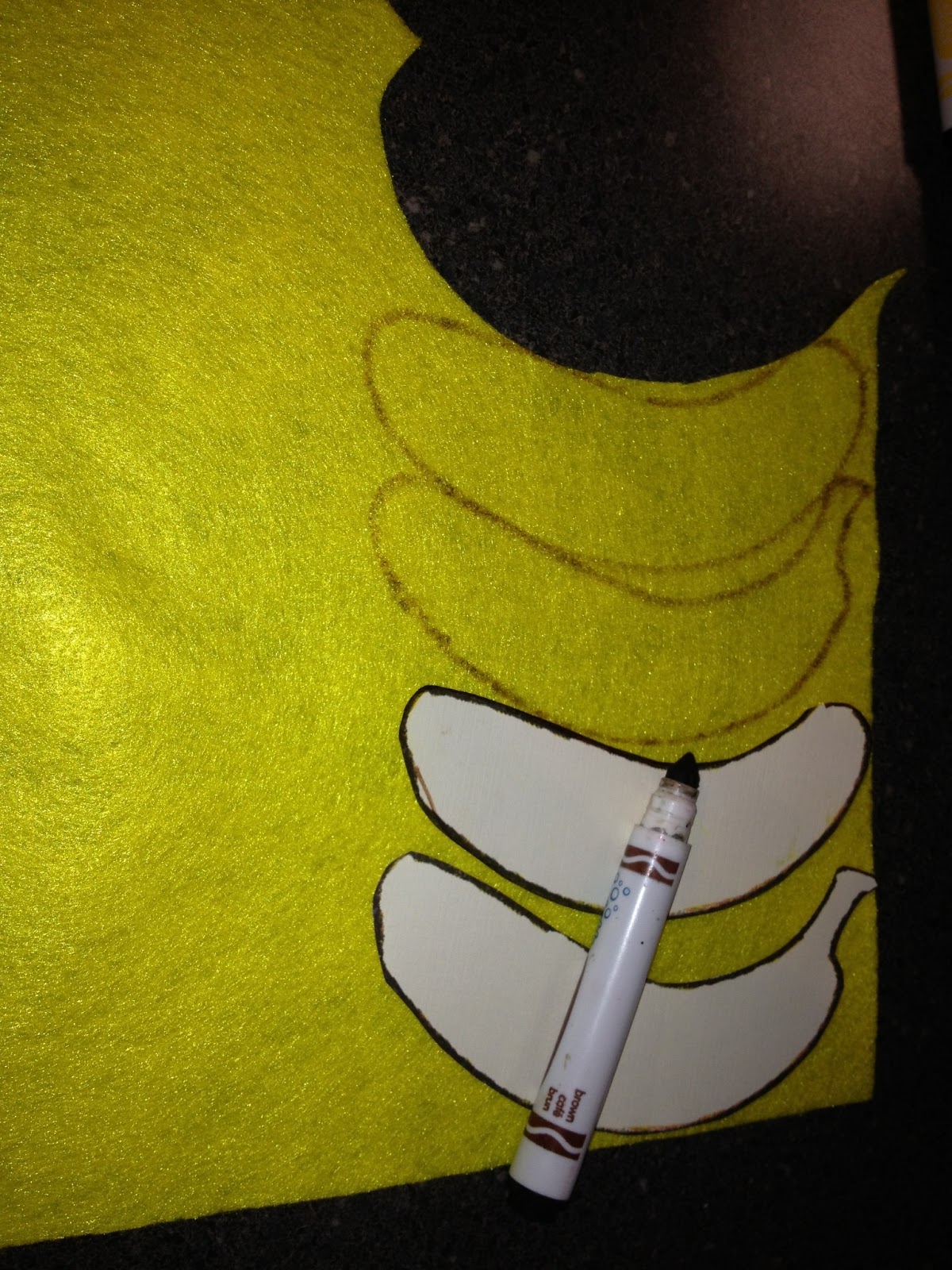 Candy Pretzel Parties: Banana Invitation