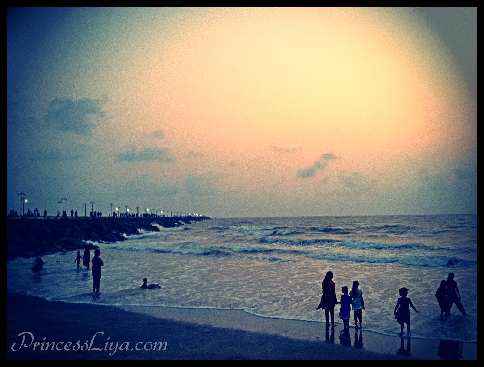 Life with Liya and Zain: A visit to Beypore Port and Beach - 04/19/2014