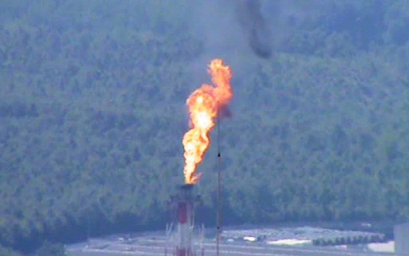 Le fiammate "normali" di Basilicata - No all'Italia petrolizzata