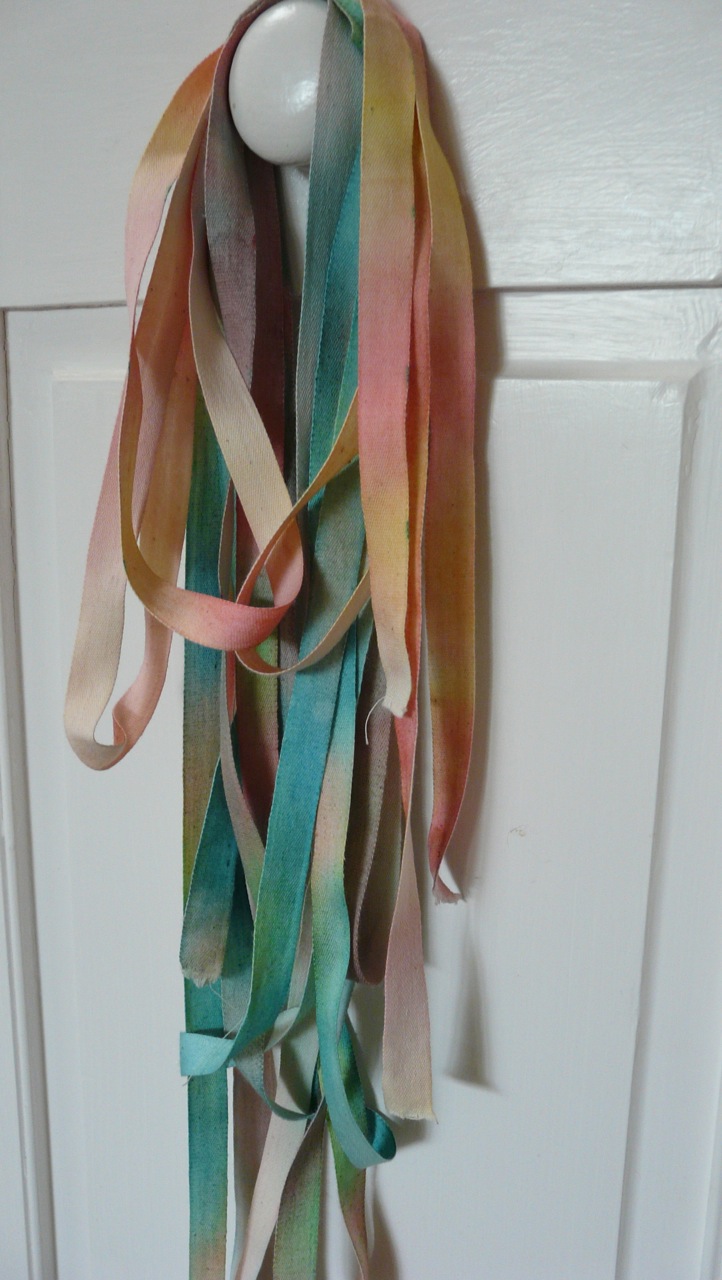 Elmtree How To Dye Cotton Ribbon With Food Colouring elmtree-how-to-dye-cotton-ribbon-with-food-colouring