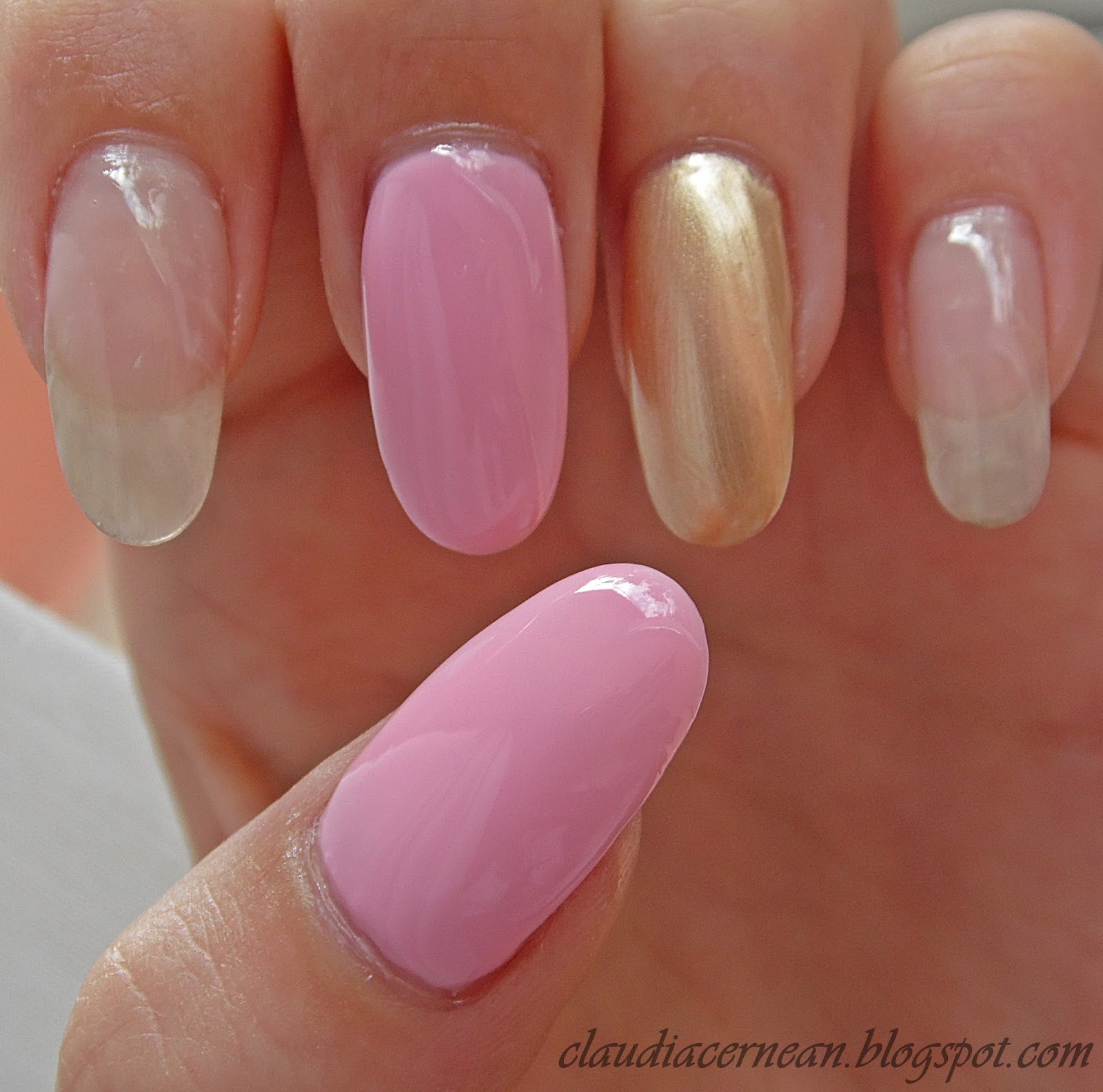 Nails Art Tutorials: Unghii Roz Pal - Pale Pink Nails