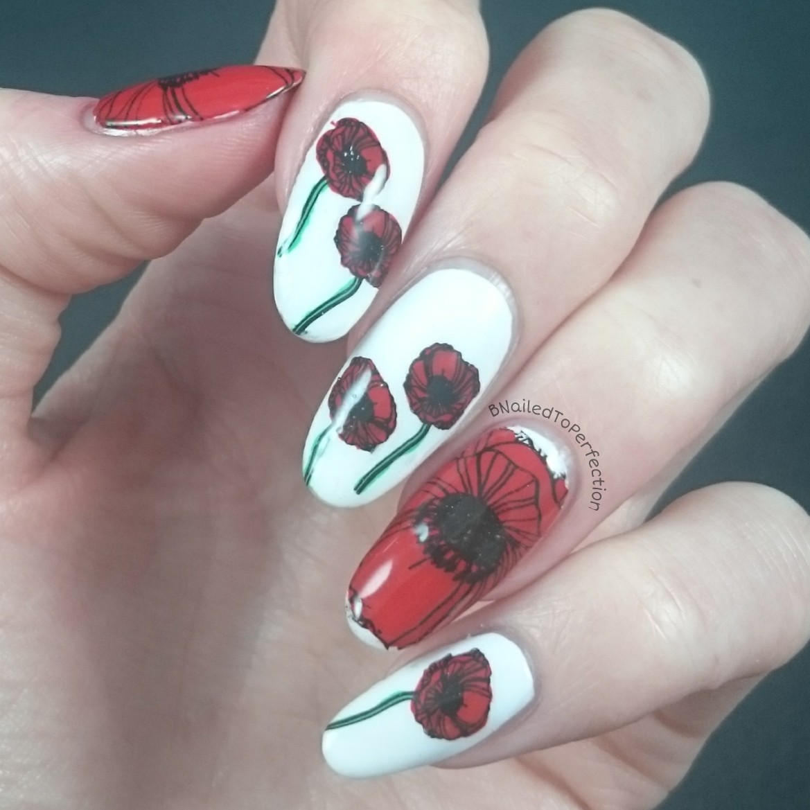 B Nailed To Perfection: Poppy Nails with Uber Chic