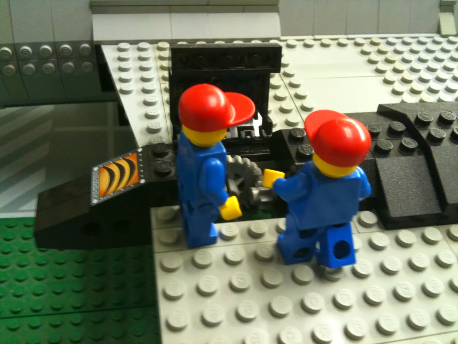 My LEGO Portfolio: B-29 Superfortress (Part 2)