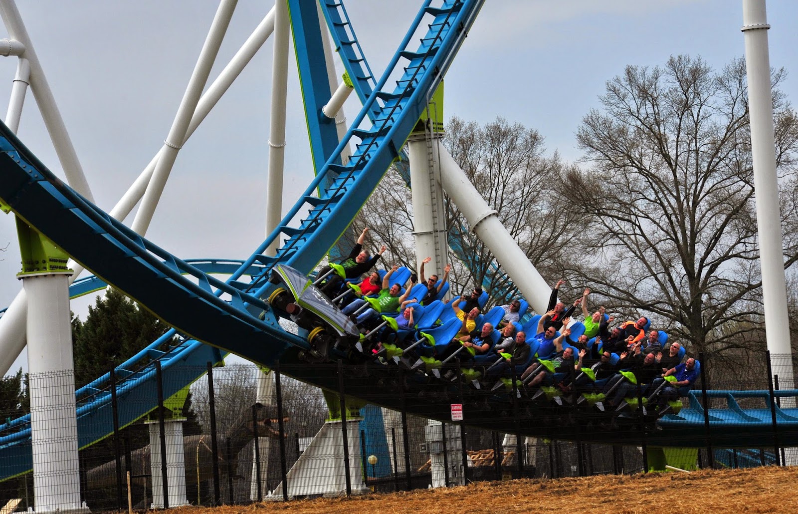 NewsPlusNotes: Scott And Carol Present - A Look At Carowind's Fury 325