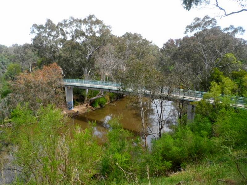 TRACKS, TRAILS AND COASTS NEAR MELBOURNE : Templestowe - Westerfolds ...