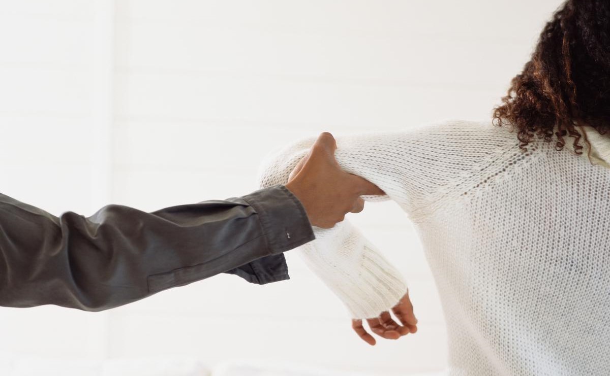 Homens e mulheres agridem-se como podem!