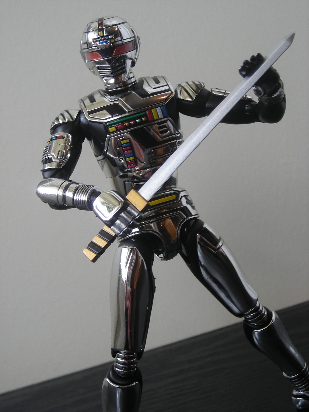 My Shiny Toy Robots: Toybox Review: S.H. Figuarts Gavan