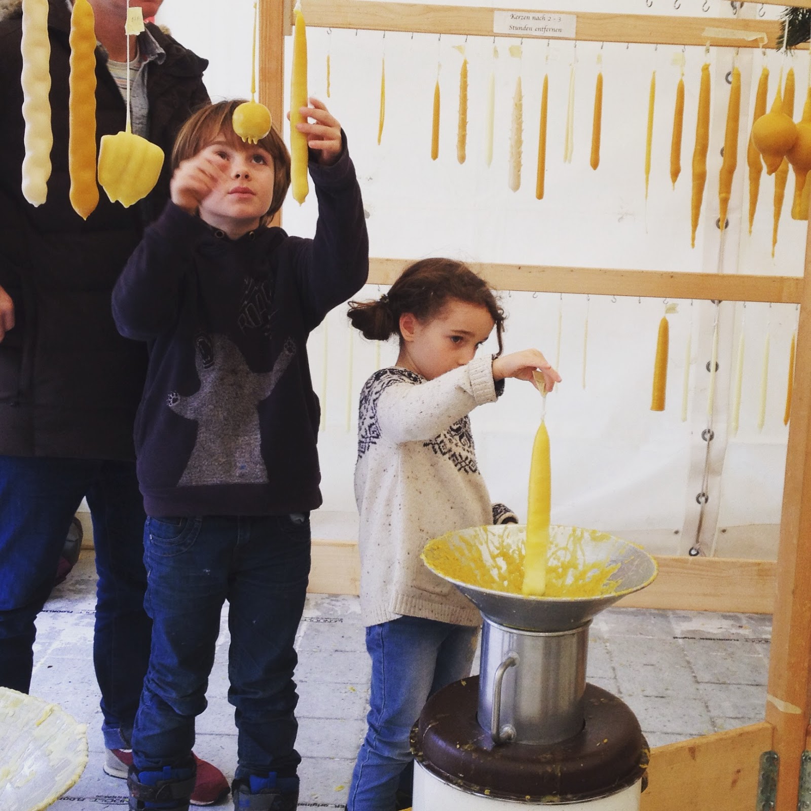 Two kids in Zurich: Candle dipping