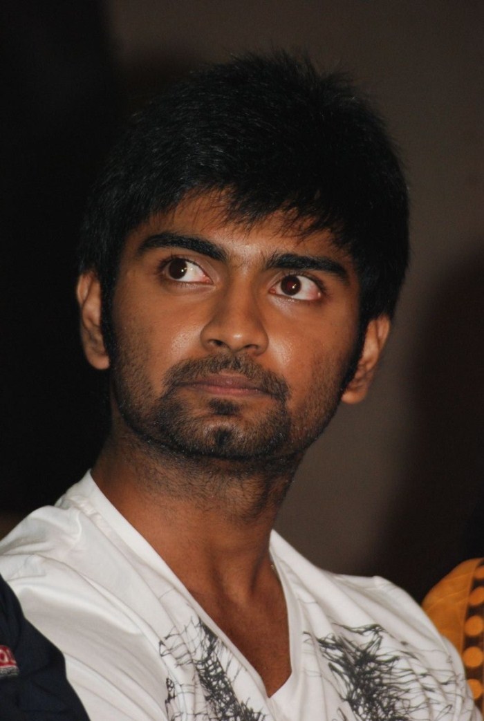 tamil cinema foto: Actor Atharva Latest Photos
