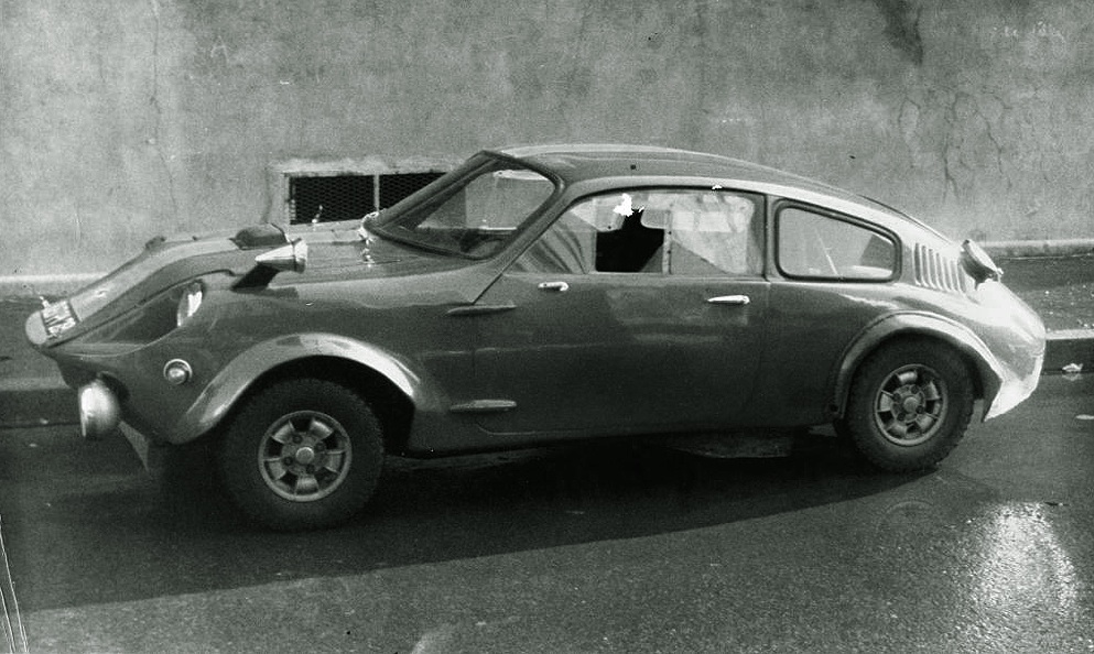 Maximum Mini: Urban Legend 4: the 1966 Le Mans Mini Marcos