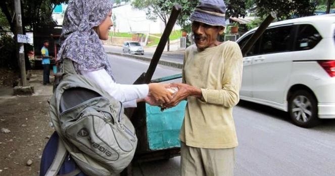 Manfaat Sedakah dan Infaq dalam Kehidupan - Bacaan Madani | Bacaan ...