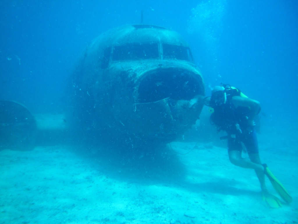 SAILING HELENA: Diving in Majuro, Marshall islands