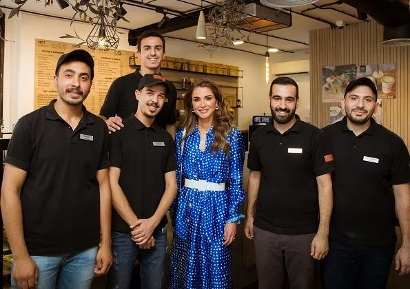 Queen Rania met with members of the JEIA in Amman