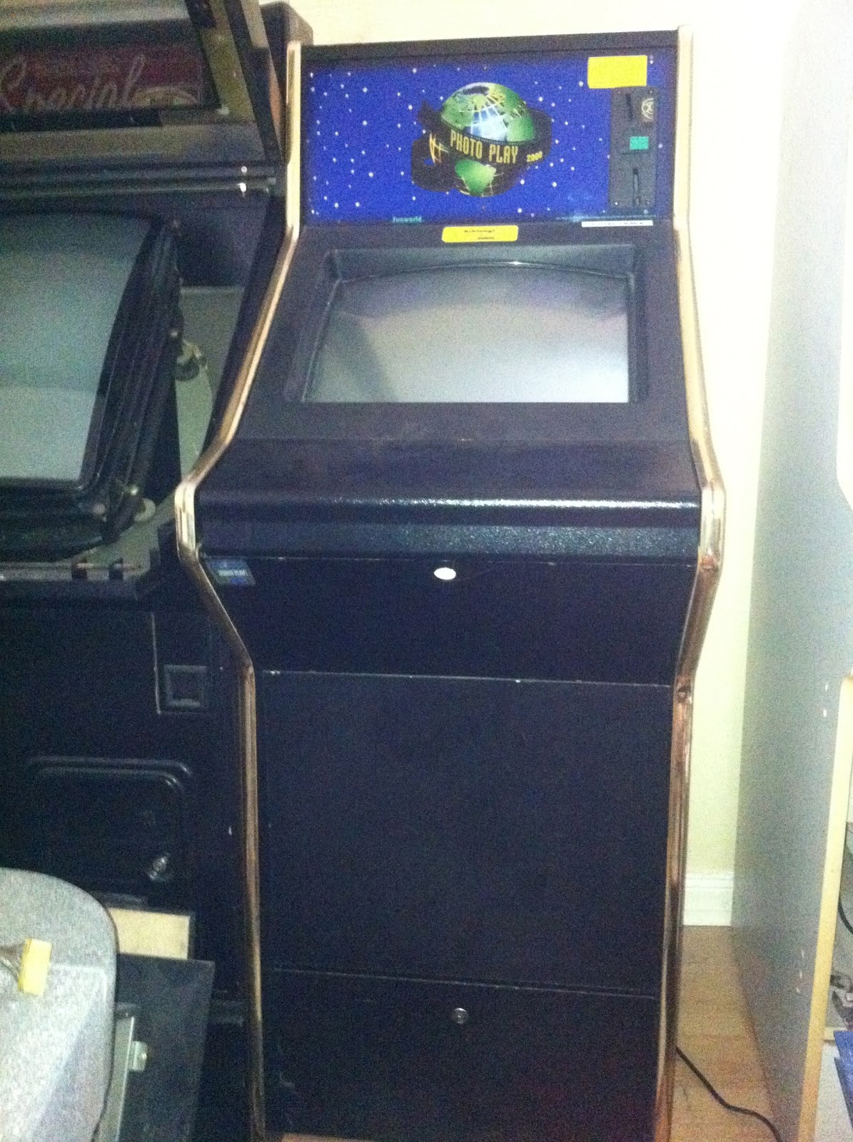 Arcade - The Real Gaming: Touchscreen Jukebox ( Photoplay Jukebox )