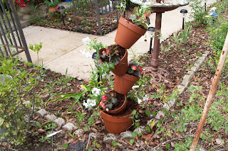 Southern Style: My Crazy Stacked Pots Planter....