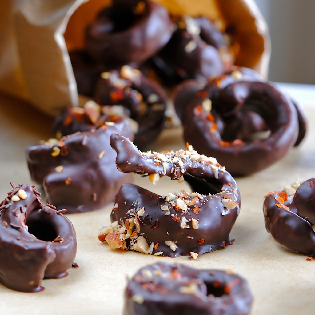 JULES FOOD...: Chocolate Covered Chicharrones