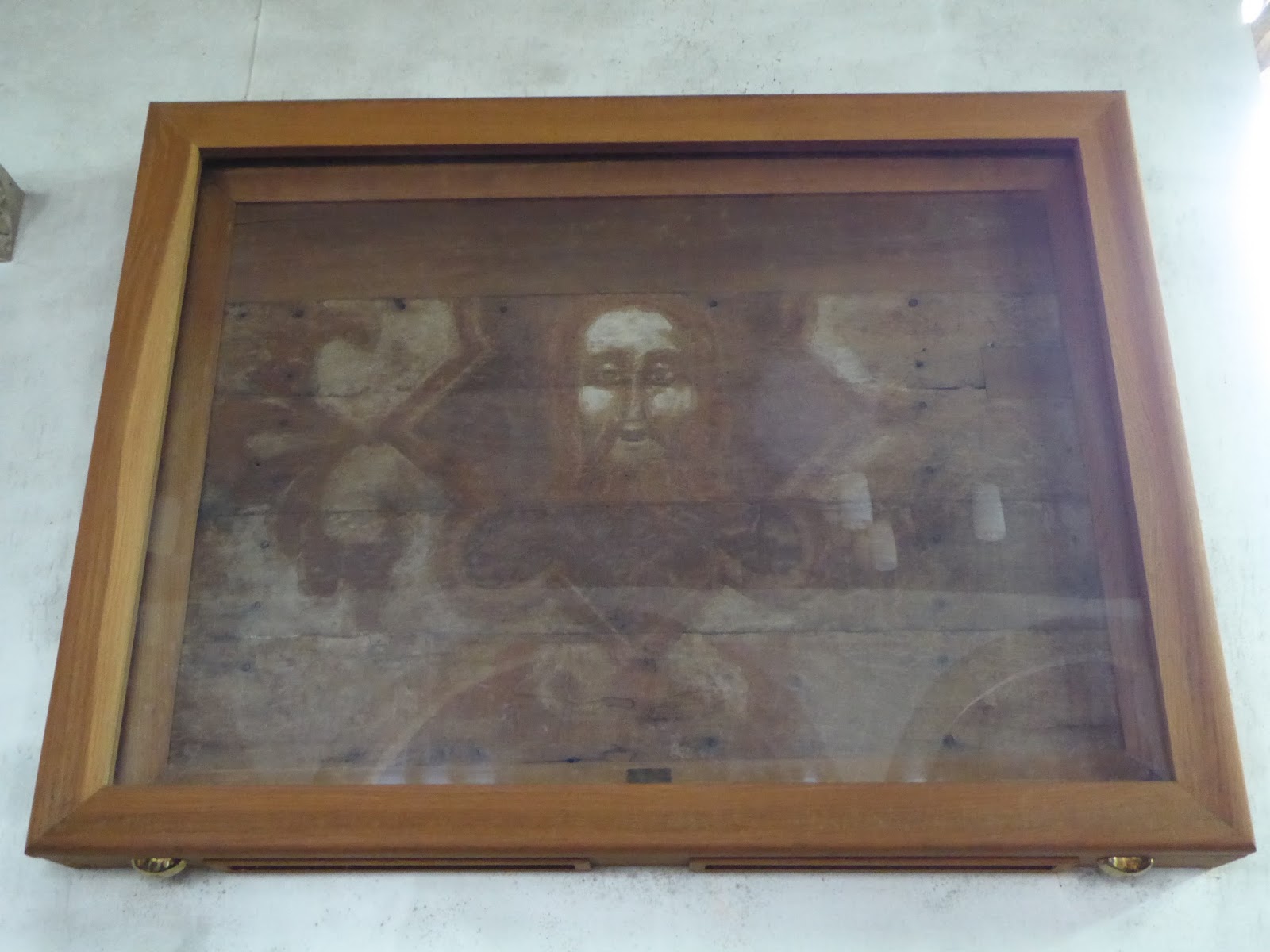 Random encounters with the unusual: The Templecombe Head