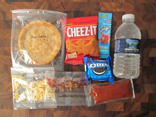 Review: Lunchables Uploaded - Ultimate Deep Dish Pizza with Bacon ...