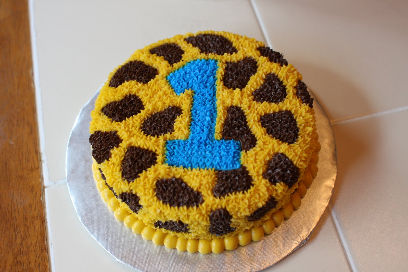 The Buttercream Bakery: Giraffe Print 1st Birthday Cakes