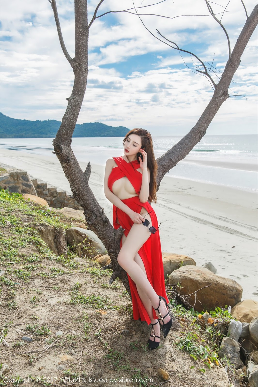 YouMi Vol.034 土肥圆矮挫穷 (Tu Fei Yuan Ai Cuo Qiong)