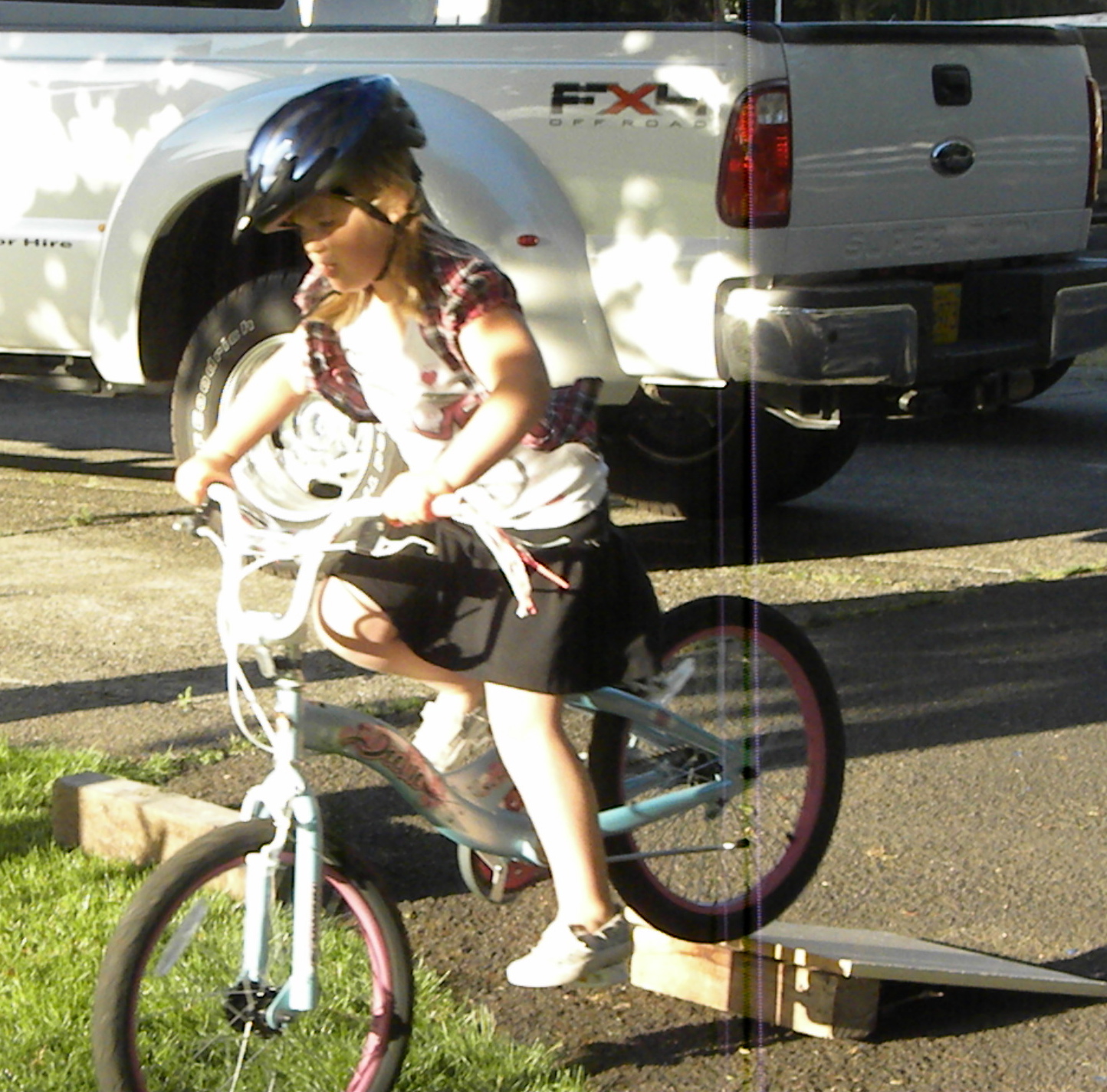 Rascals, Rik Rak and Racing: Bikes....and homemade bike ramps!