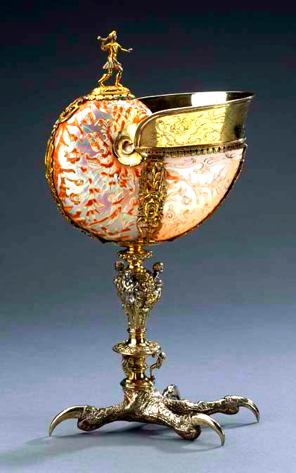 loveisspeed.......: Nautilus shells were popular items in the ...