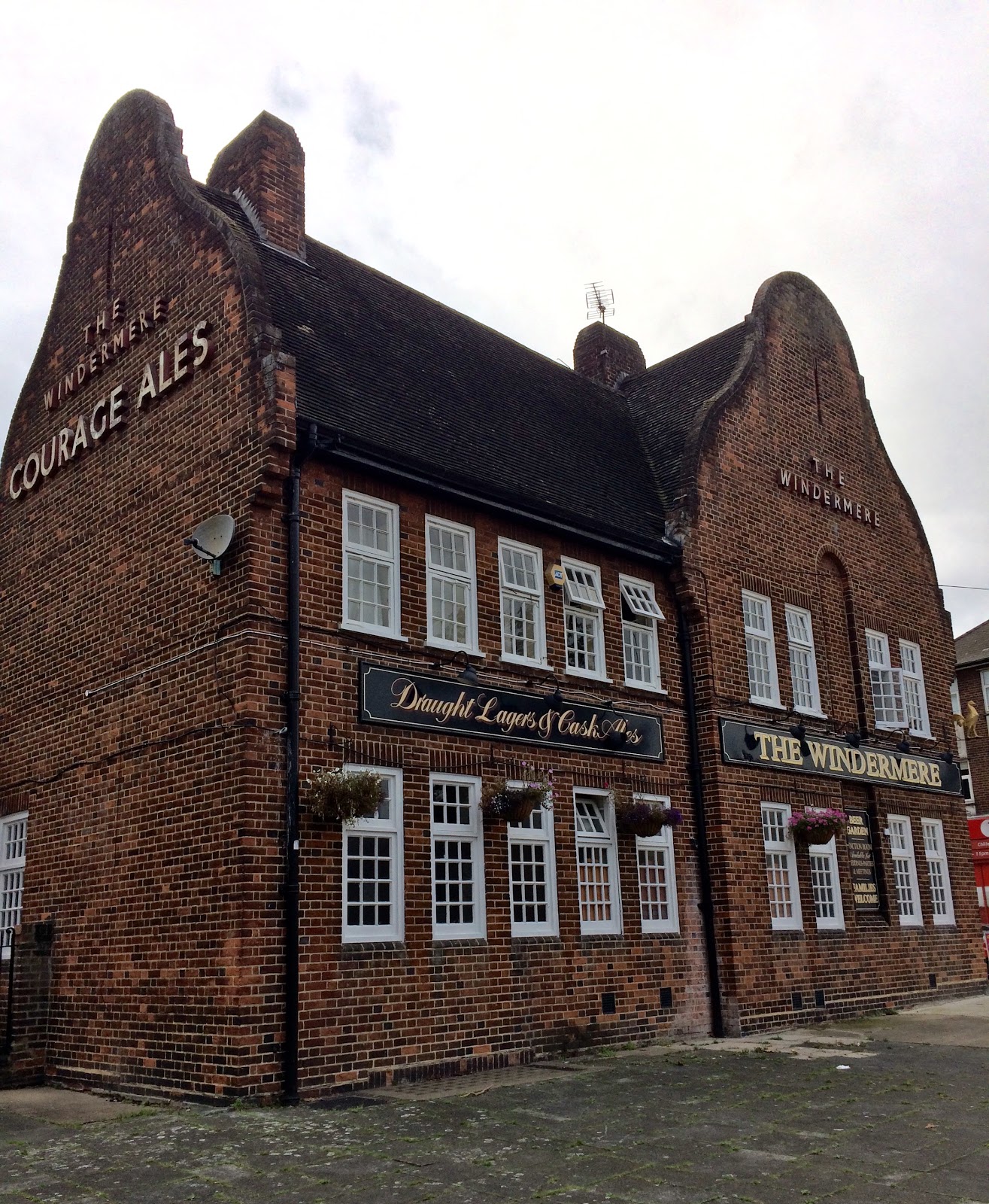 BRAPA (British Real Ale Pub Adventure): BRAPA - The Lucky Black Cat of ...