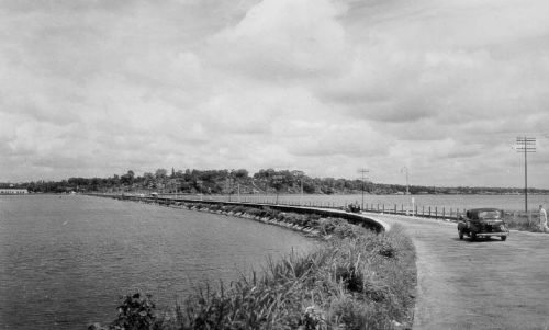 Kesultanan Johor: The Causeway
