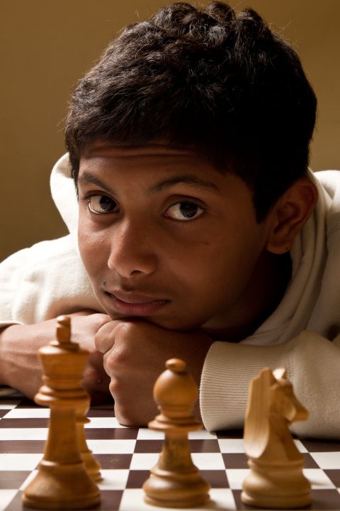 Fahim Mohammad, 11 ans, sans papier et champion de France d'échecs ...