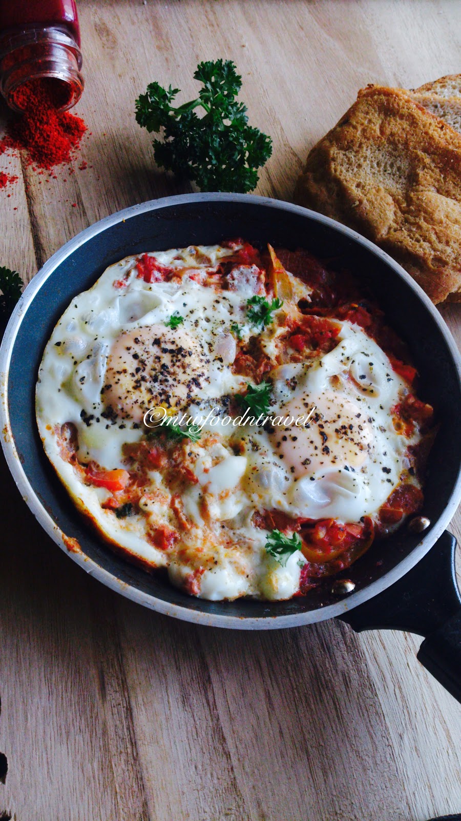 My Tryst With Food And Travel: SHAKSHUKA - FROM A TUNISIAN FARE TO A ...