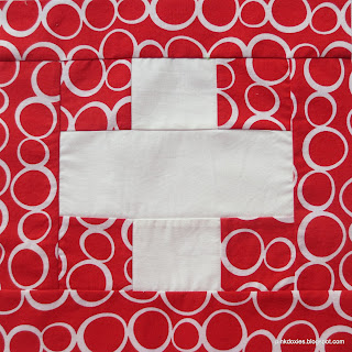 Julie Stocker Quilts at Pink Doxies: Eye Spy #01: Four Patch & Cross ...