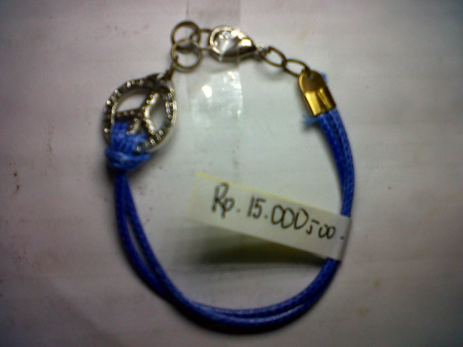 me: jual gelang handmade