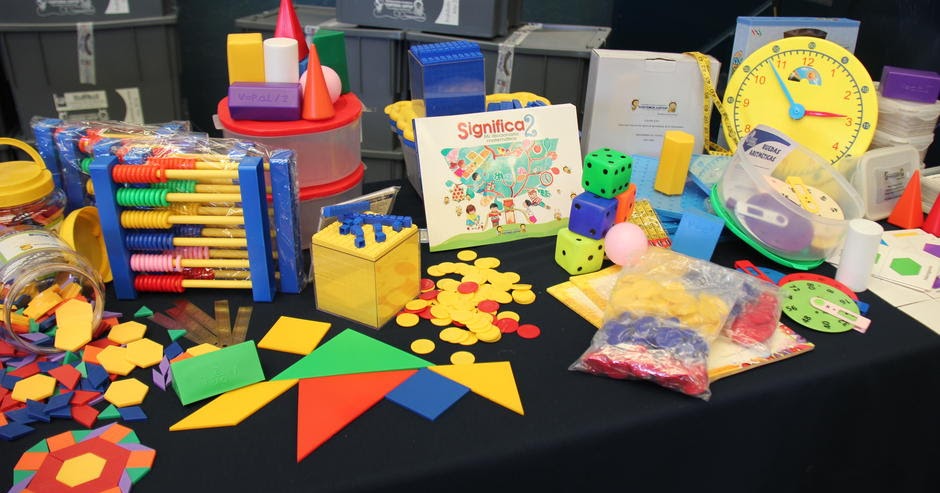 DISEÑO DE MATERIALES EDUCATIVOS: DISEÑO DE MATERIALS EDUCATIVOS