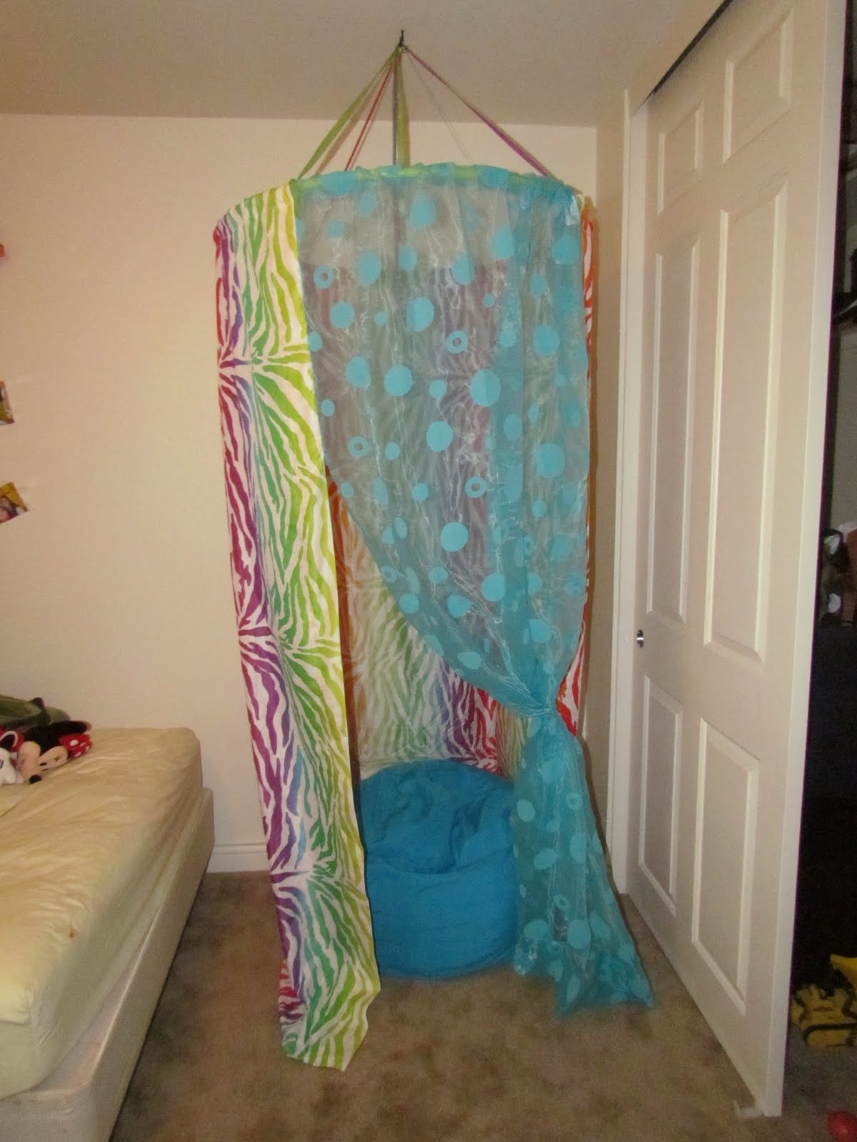 Heather's world as it is and changes: Reading Tent, Play Fort