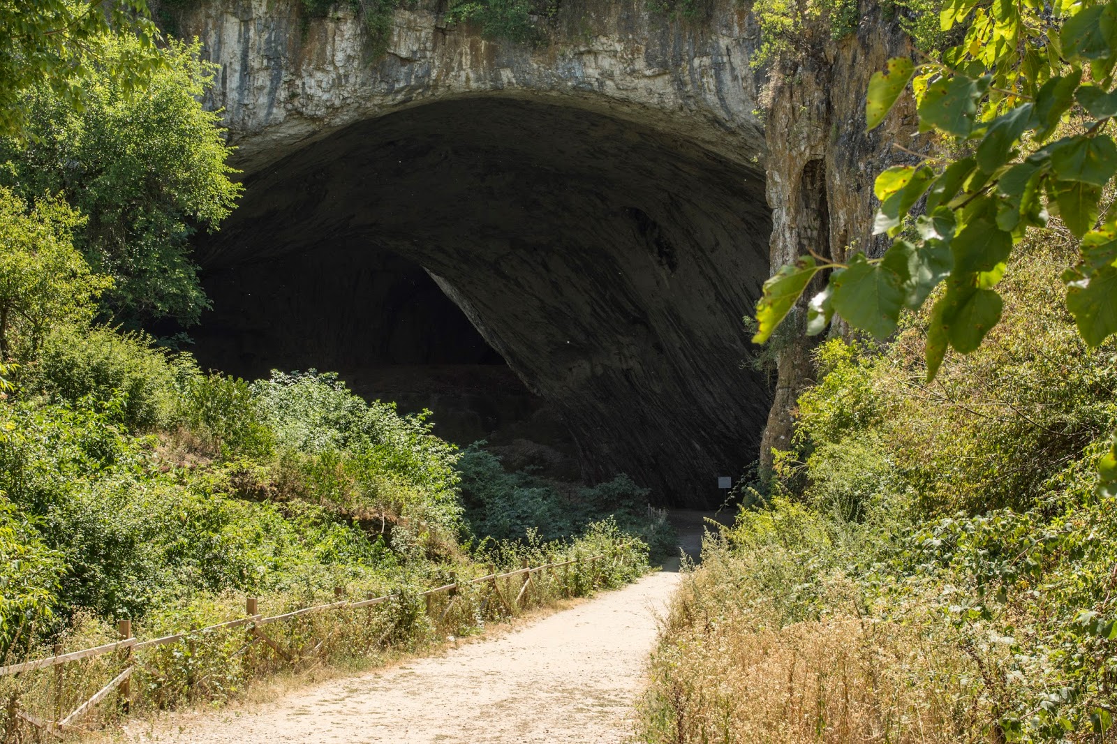 photograph Bulgaria: Devetashka Cave