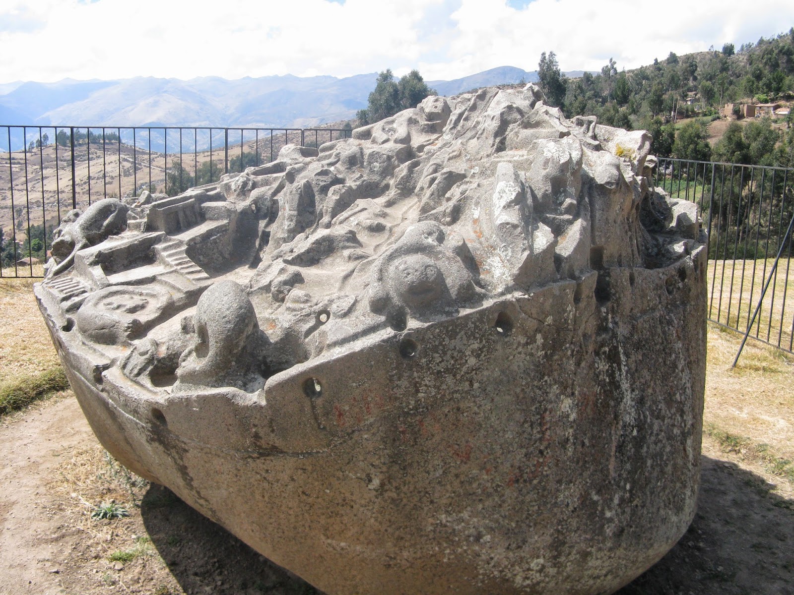 Recuerdos de mis viajes: LA PIEDRA DE SAYWITE: UNA INCOGNITA