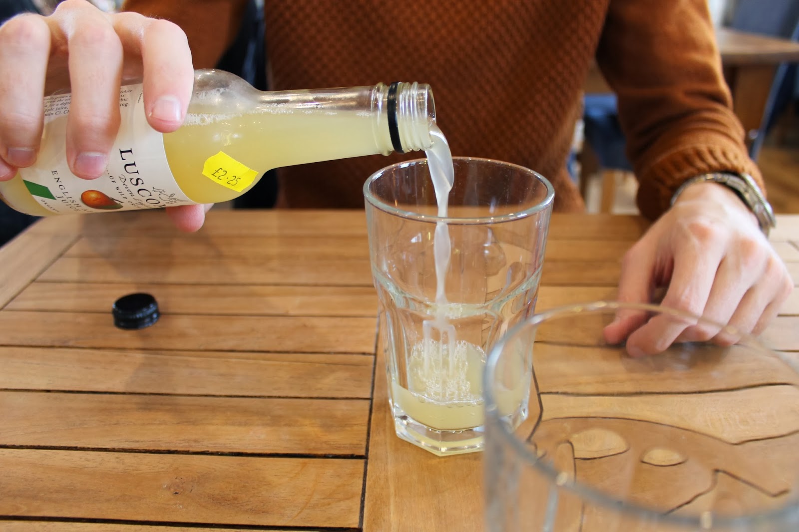 Mayfield Bakery | The story of a girl who lives above her means