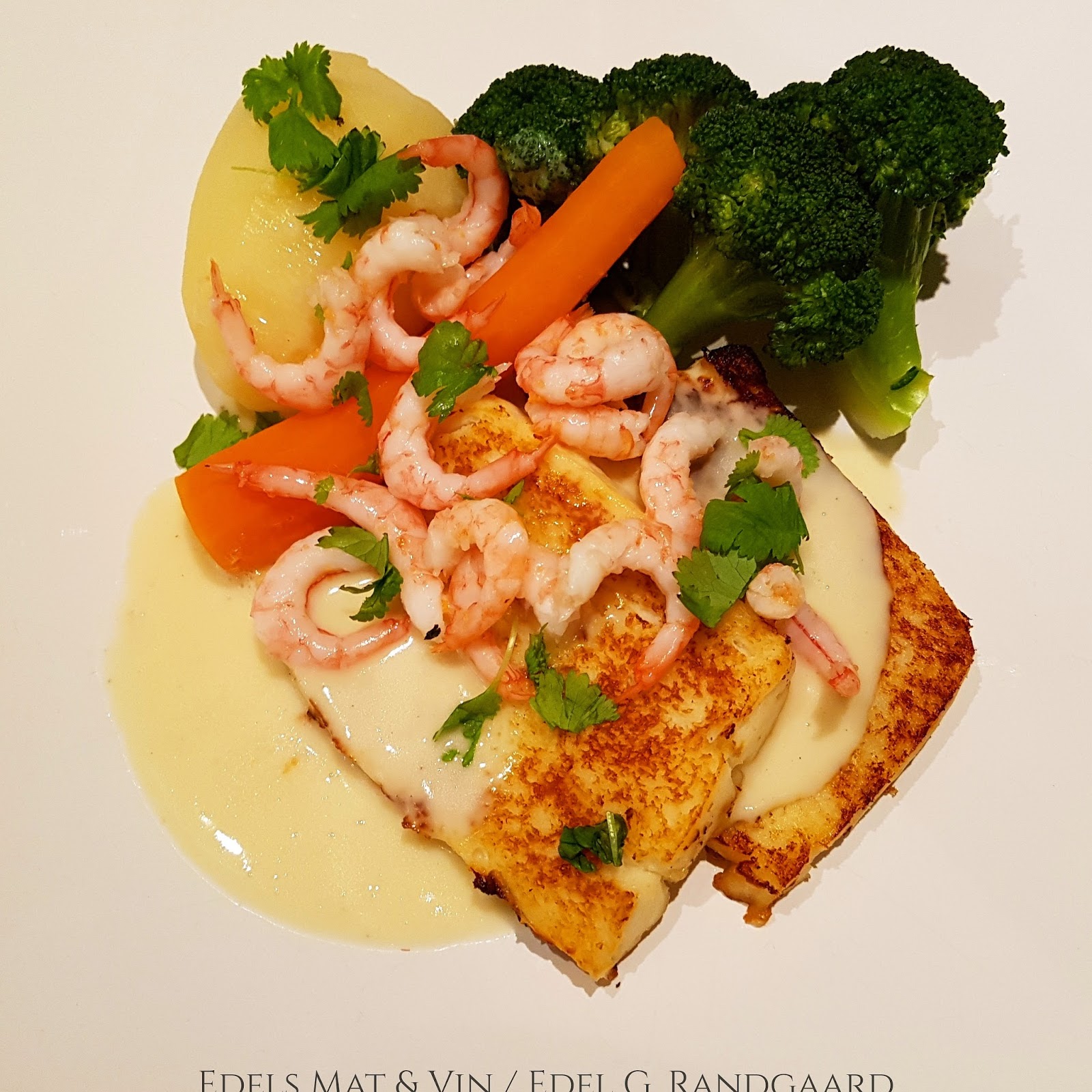 Edels Mat : Stekt fiskepudding med hvitvinsaus og grønnsaker 🌿