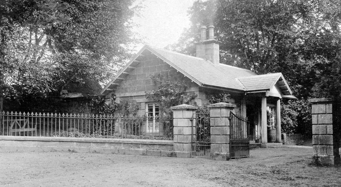 Tour Scotland: Old Photograph Auchry Cottage Cuminestown Scotland