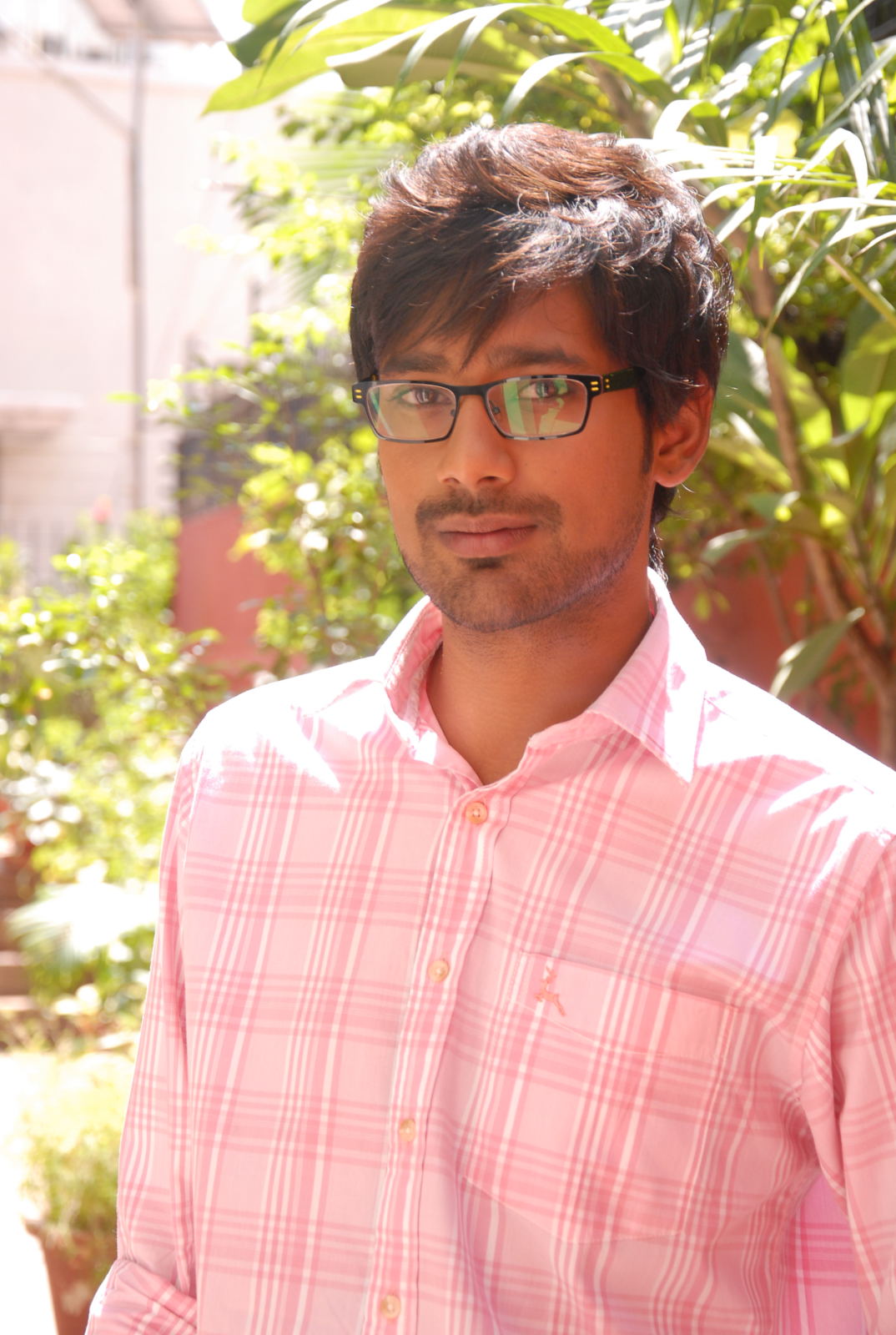 tollywoodtv: Varun sandesh Latest Stills