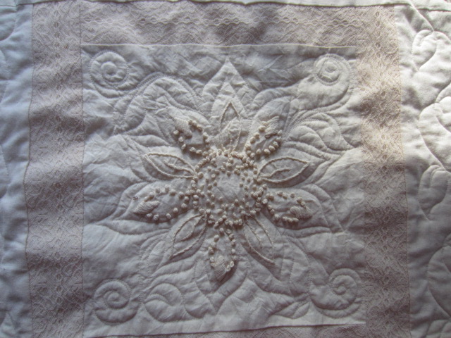 All Things Quilty and Artsy: Candlewicking Quilt is Done!