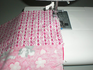 Frilly Lilly: Easy Pillowcase Tutorial