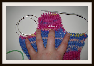 Hainute hand made, flori si farfurii colorate: Tutorial ciorapi ...