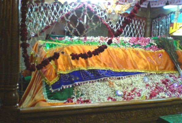 Sarkar Peer Adil Bijapuri R.A.: Urs Mubarak SarkarPeer Adil R.A