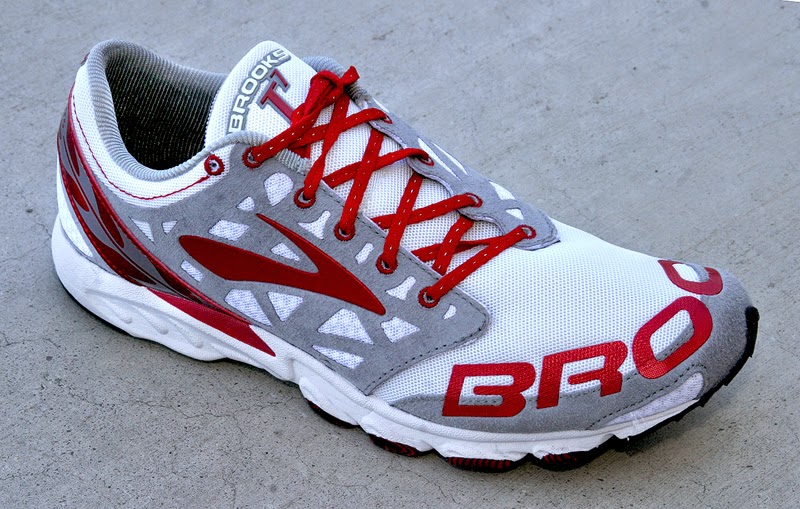 維尼小熊的異想世界: 《Brooks T7 Racer》輕量競速跑鞋推薦