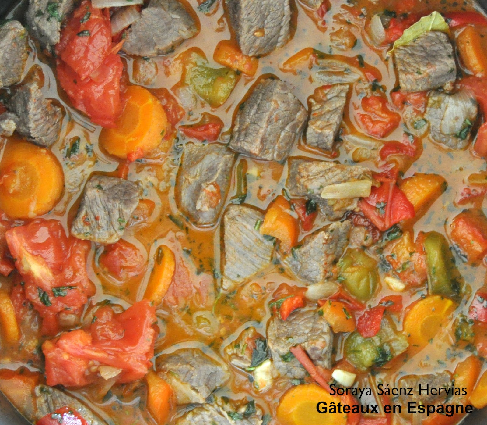 GÂTEAUX EN ESPAGNE: Recette de ragoût de boeuf et légumes