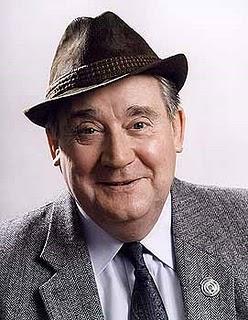 Coronation Street Blog: April 2013